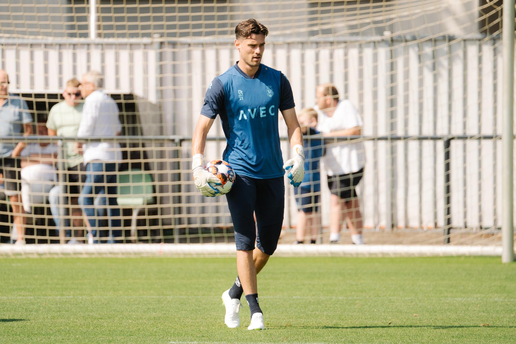 Smits begint onder de lat tegen FC Eindhoven | Willem II